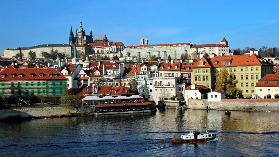 Best Danube River Cruises & Luxury Wine Holidays | Tours and Wine